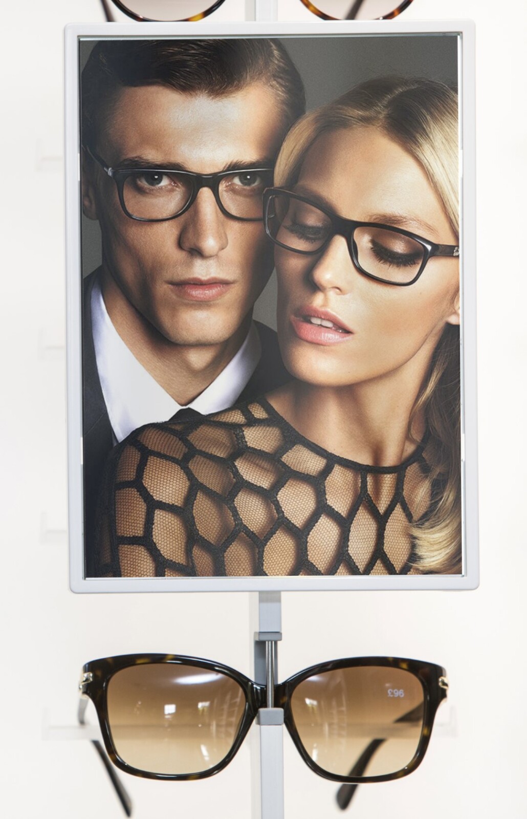 Alumina A5 Poster Holder - White - Mewscraft