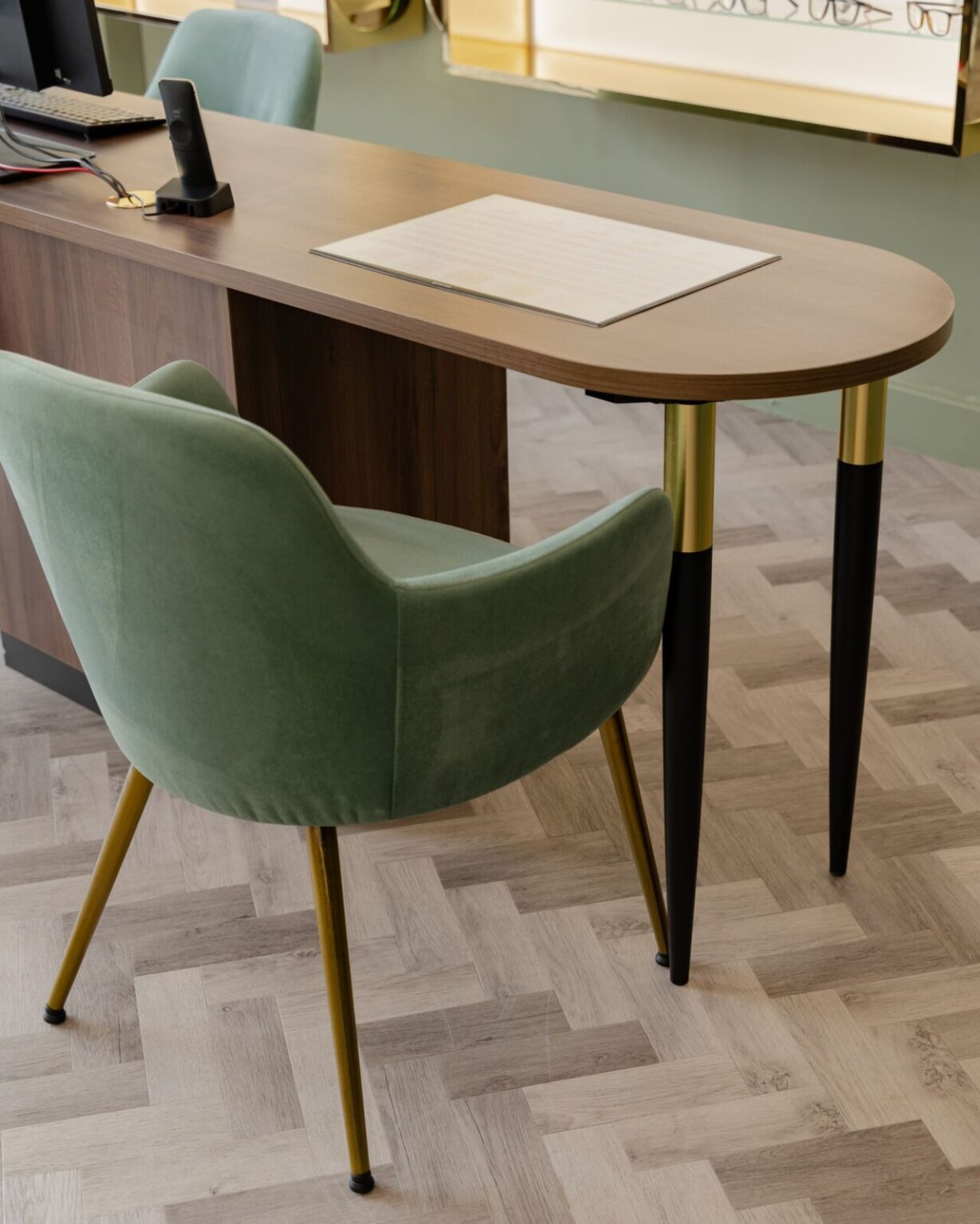 Valli Opticians, Huddersfield - Mewscraft