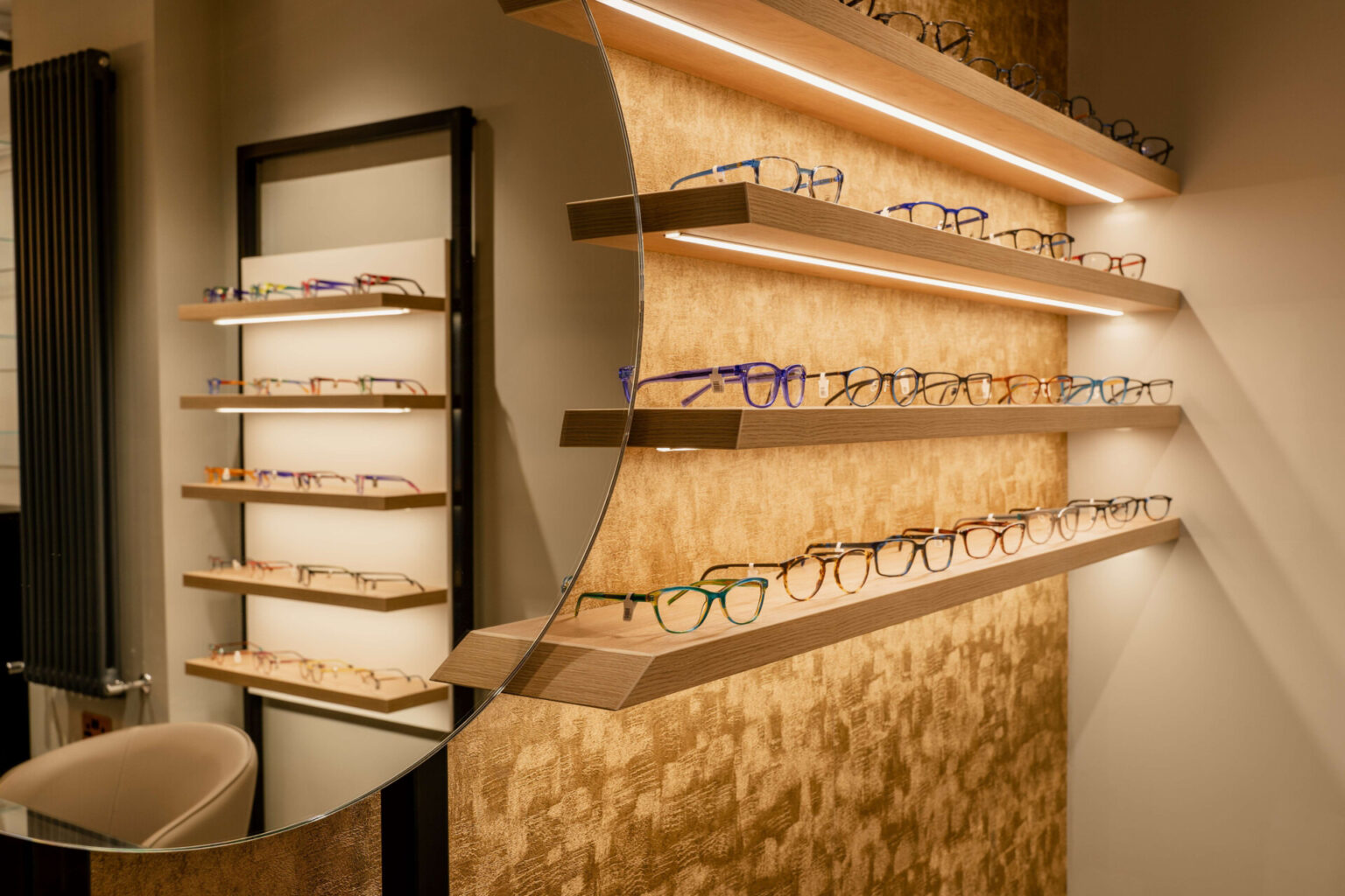 Standish Styling Opticians, Wigan - Mewscraft